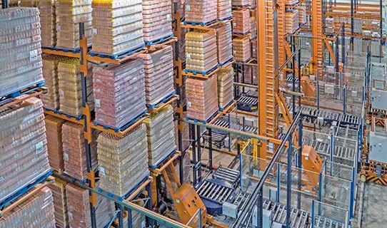 Caso práctico automatización de la bodega de La Anónima - Mecalux.com.co