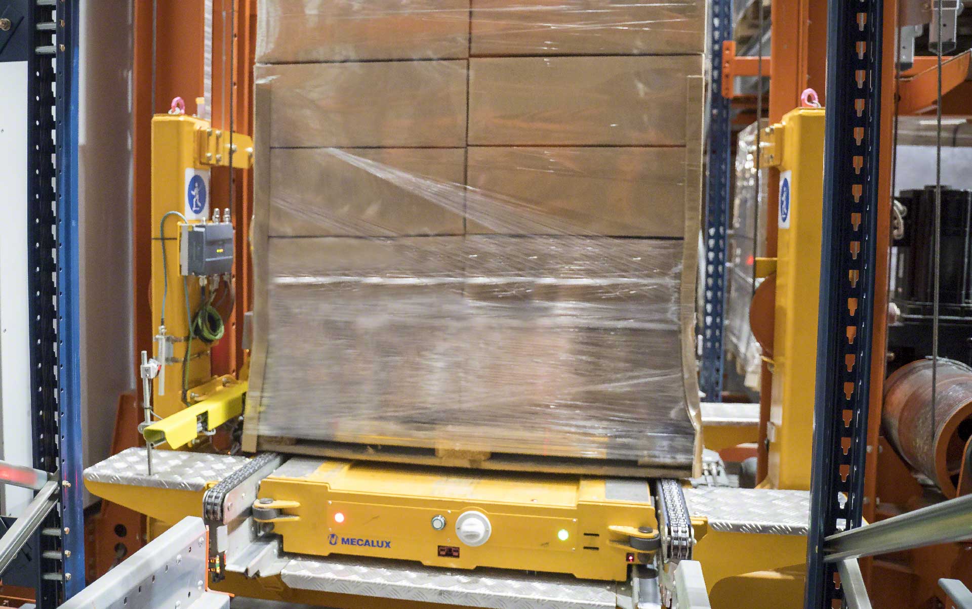 Lácteos de Karrantza: almacén automático con Easy WMS - Mecalux.com.co
